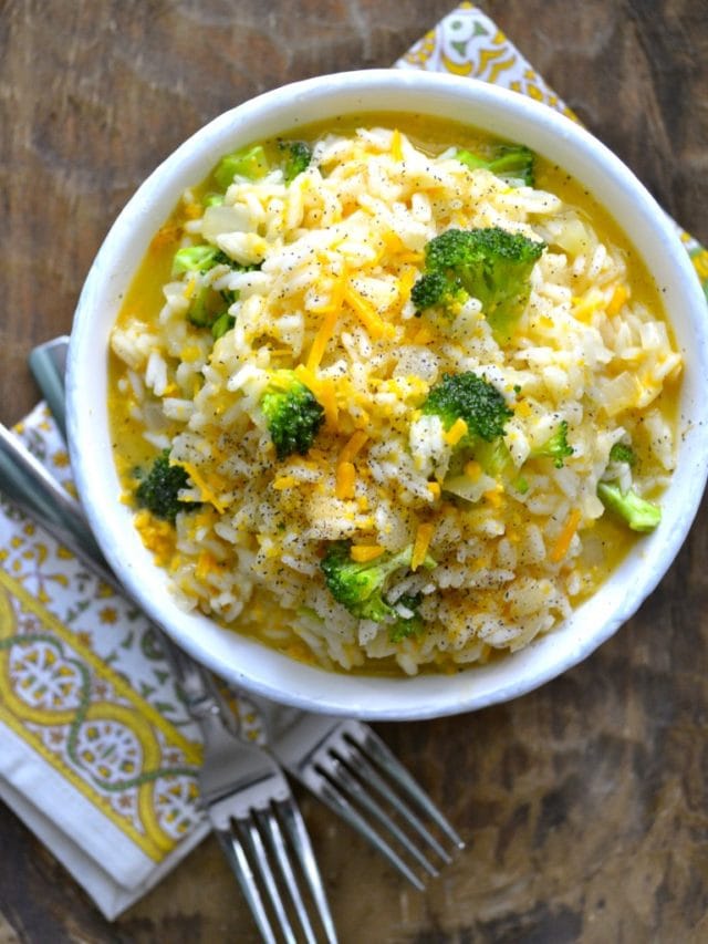 Cheesy Broccoli Cheddar Rice - Maebells