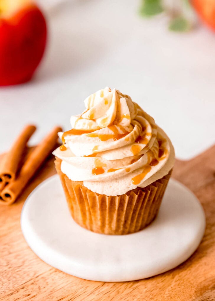Apple Cinnamon Cupcakes - Maebells