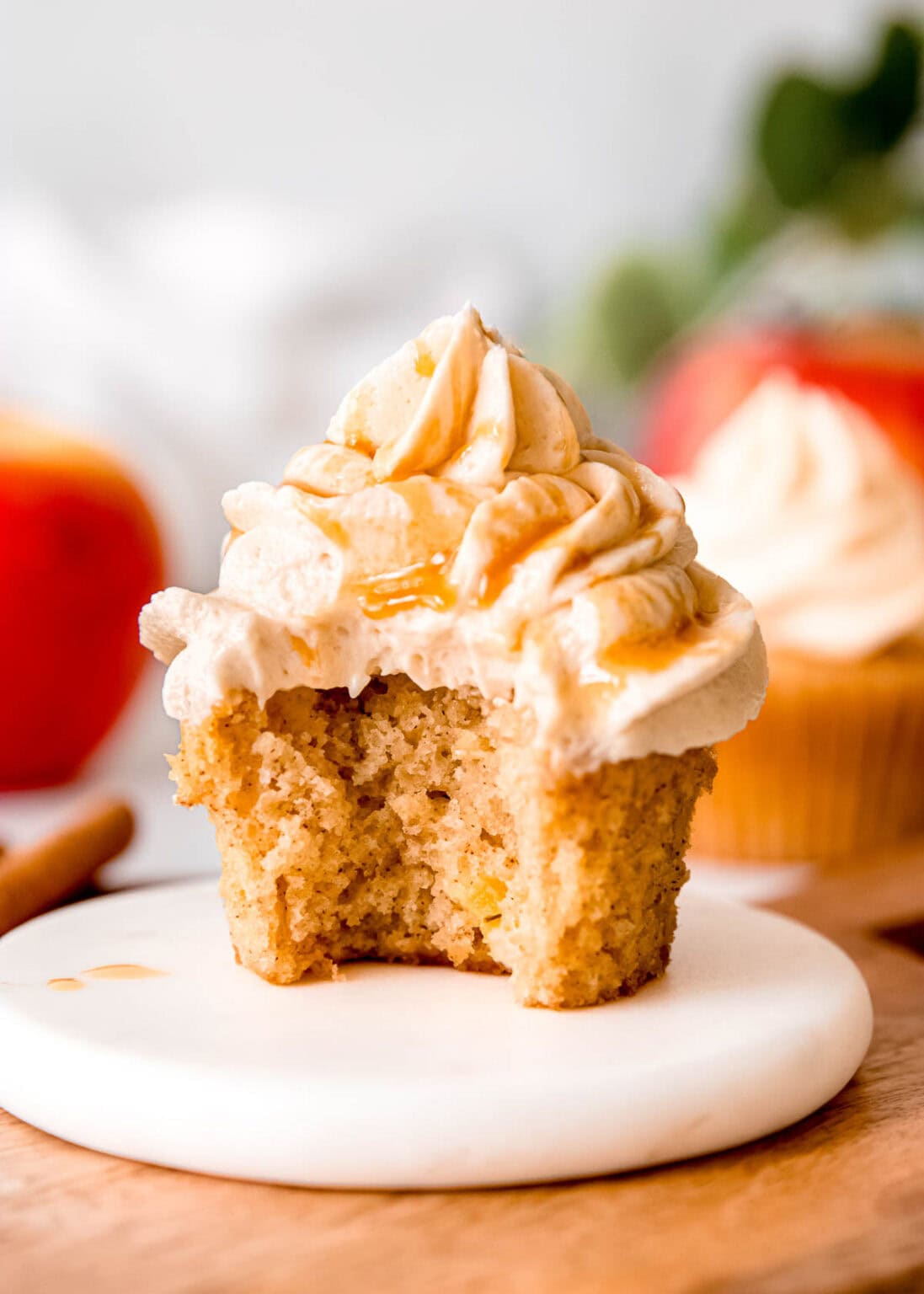 Apple Cinnamon Cupcakes - Maebells