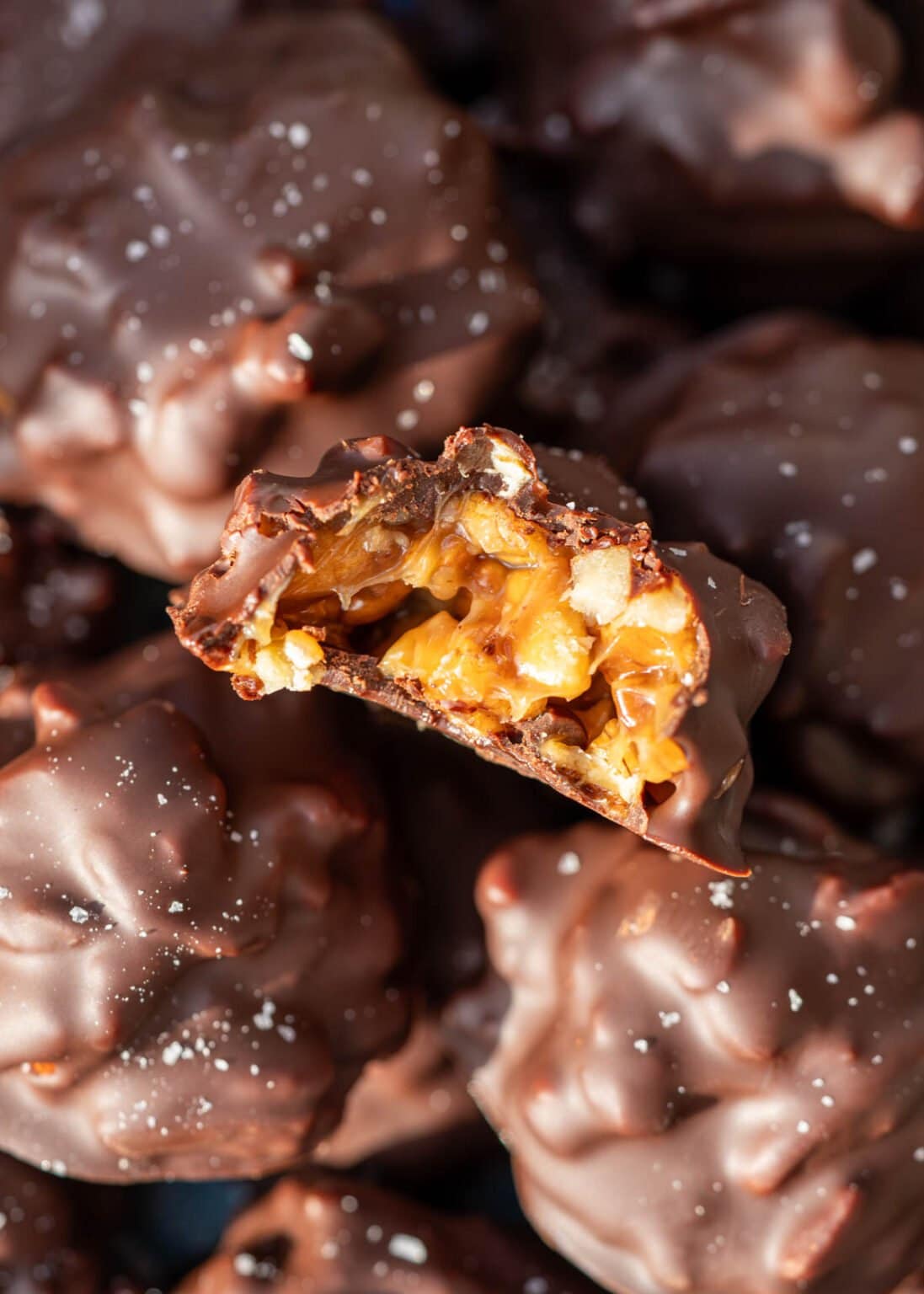 Easy Turtle Chocolate Candy - Maebells